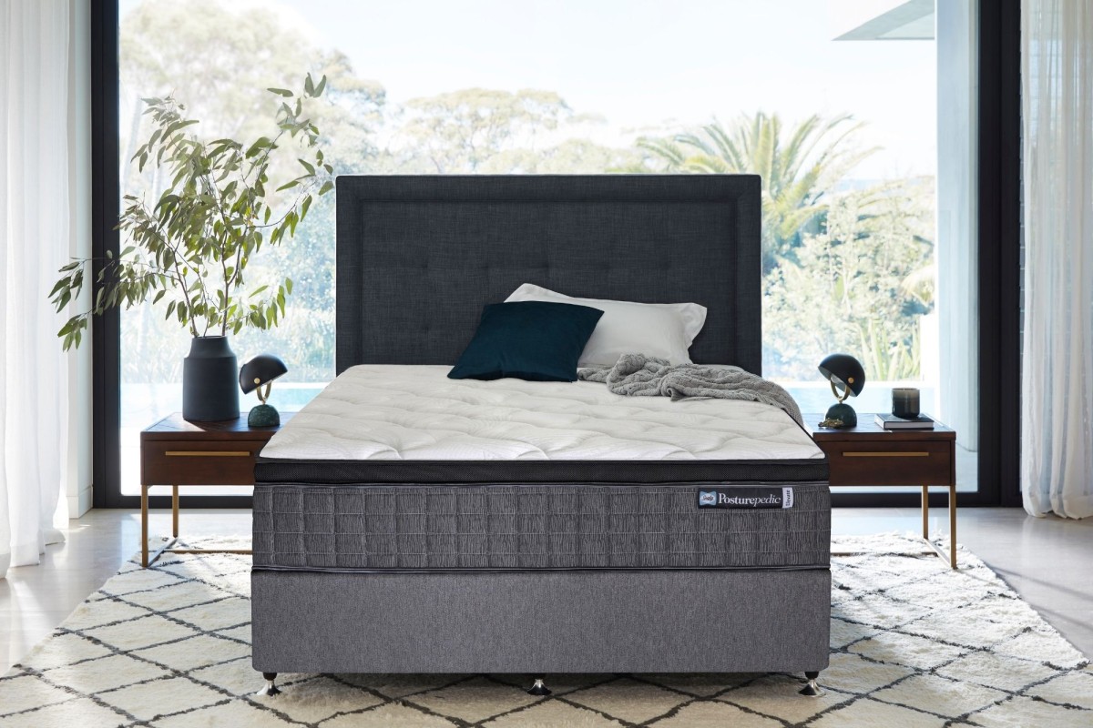 Posturepedic bed store