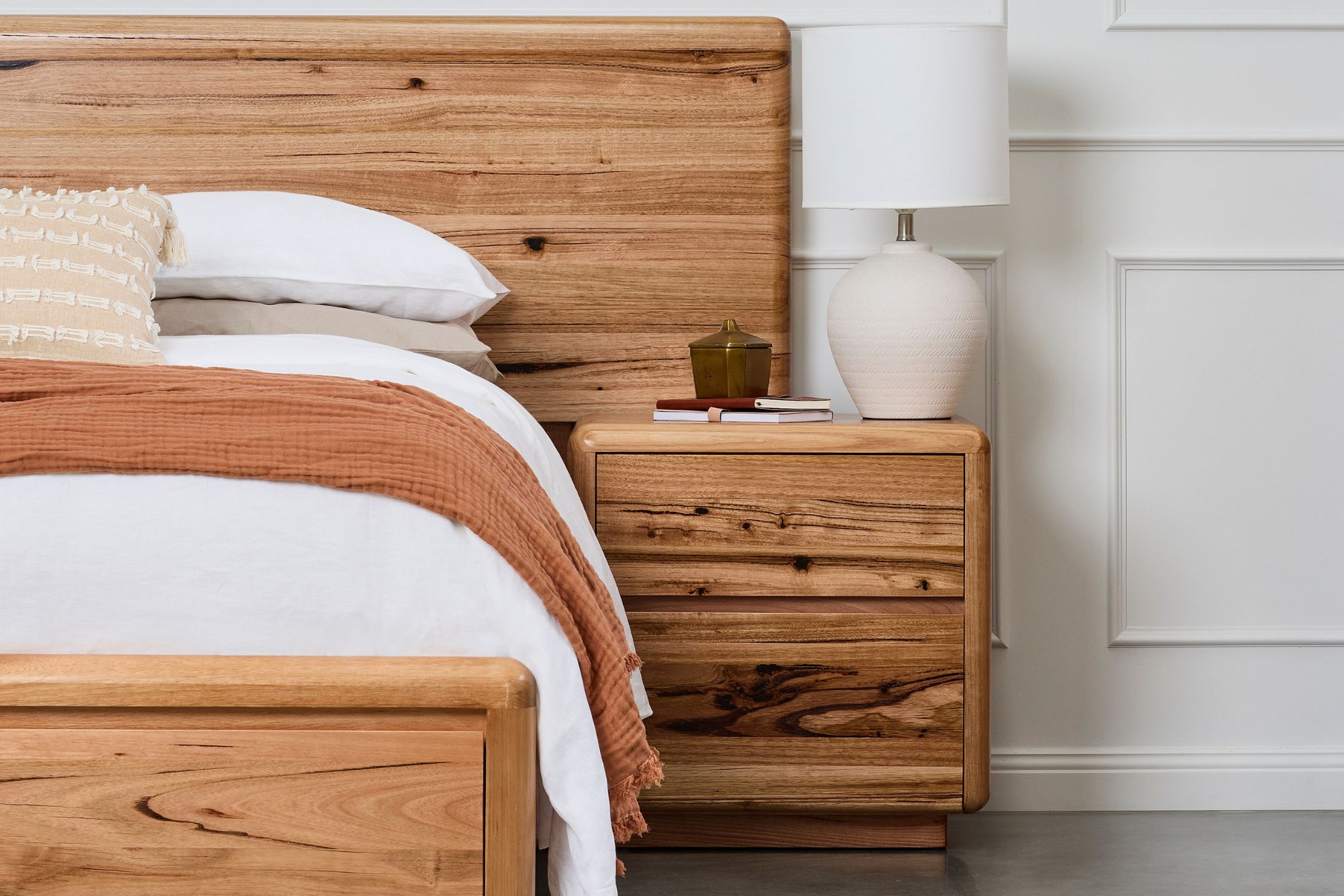 Apollo Bedside | Bedshed