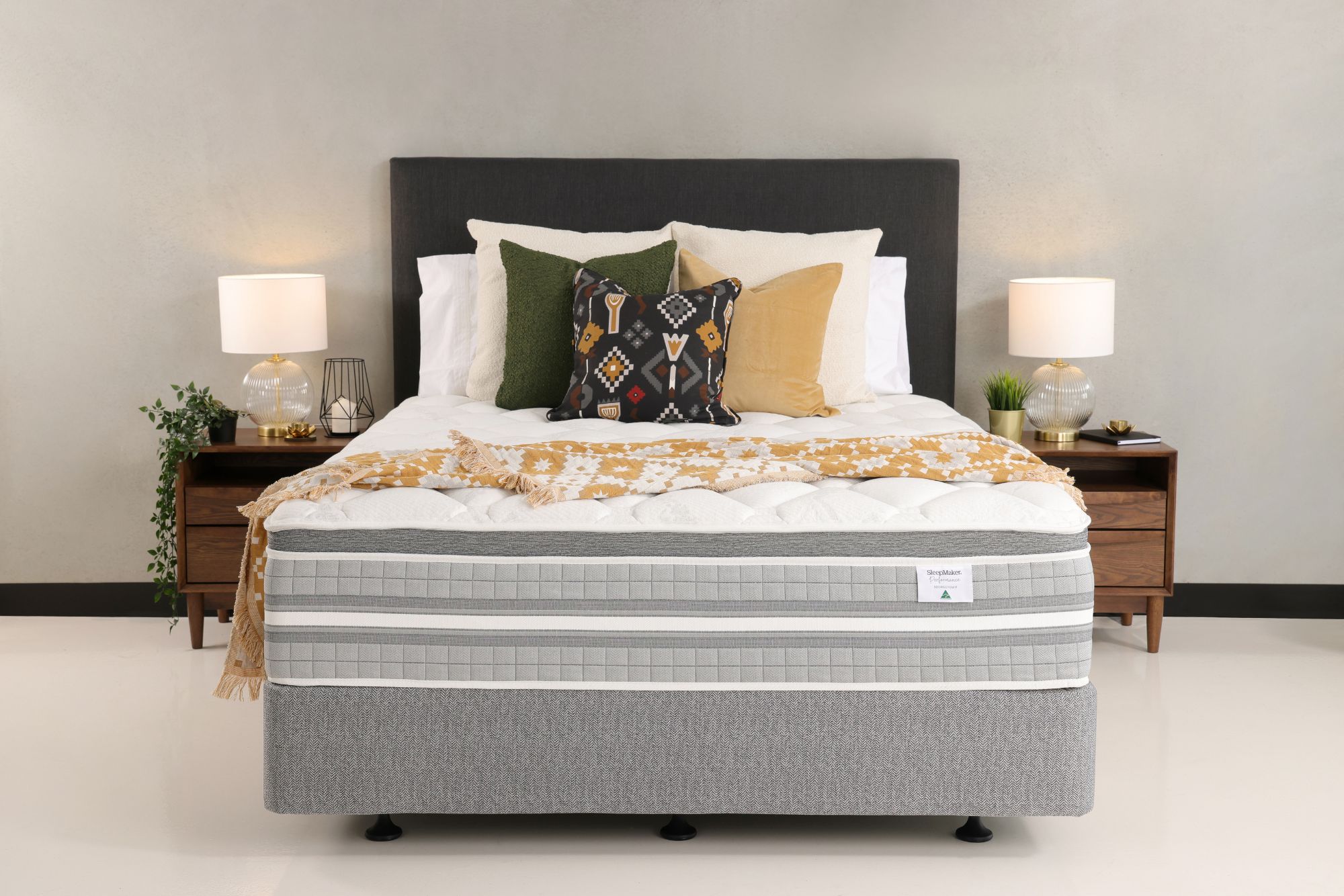 SleepMaker Performance Ultimate Georgetown Medium Queen Mattress | Bedshed